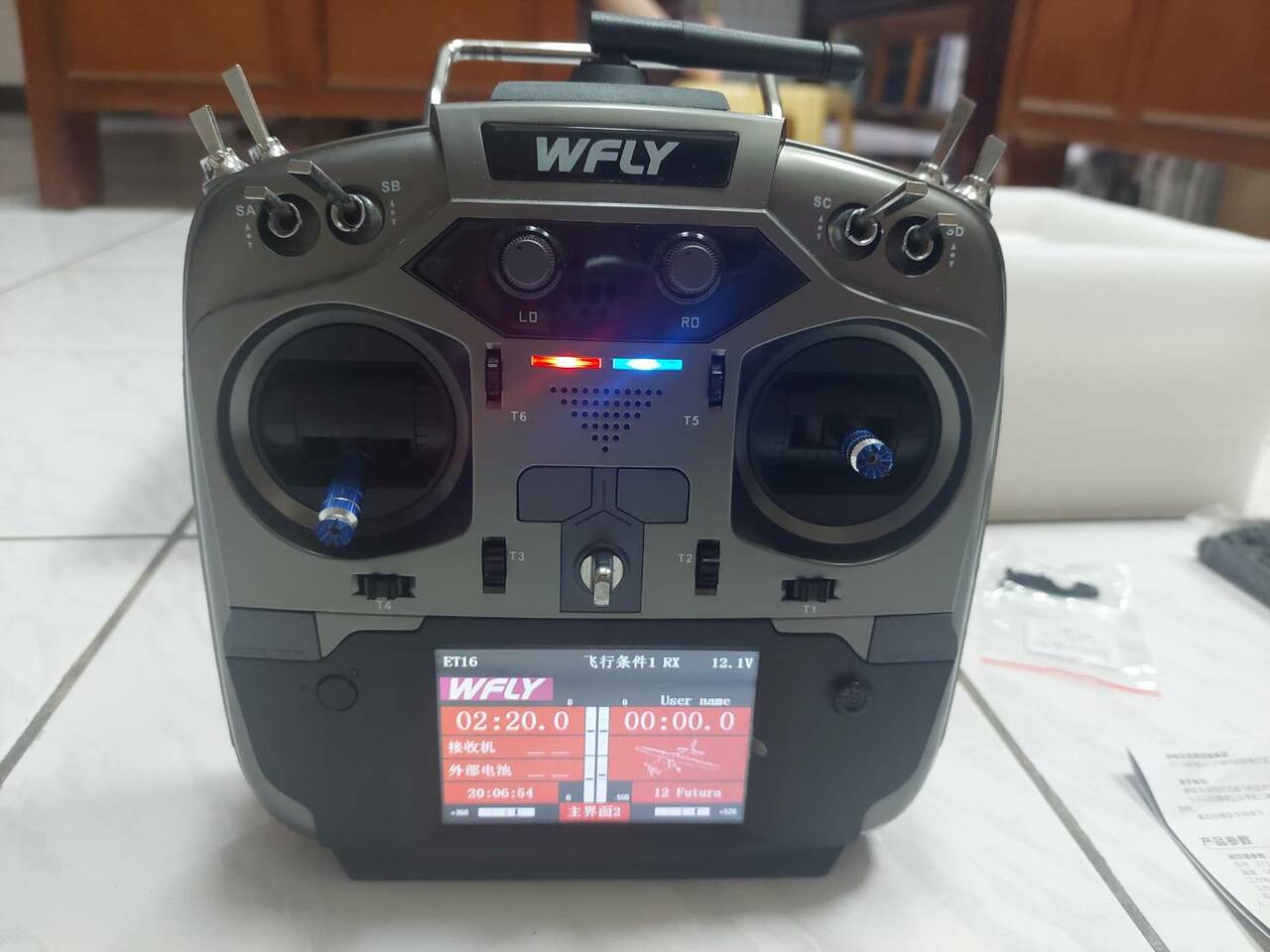 已售出【2260】出清天地飛ET16中文觸控遙控器九成新功能...-拍賣 誠徵-台灣遙控模型-RCTW - Powered by Discuz!